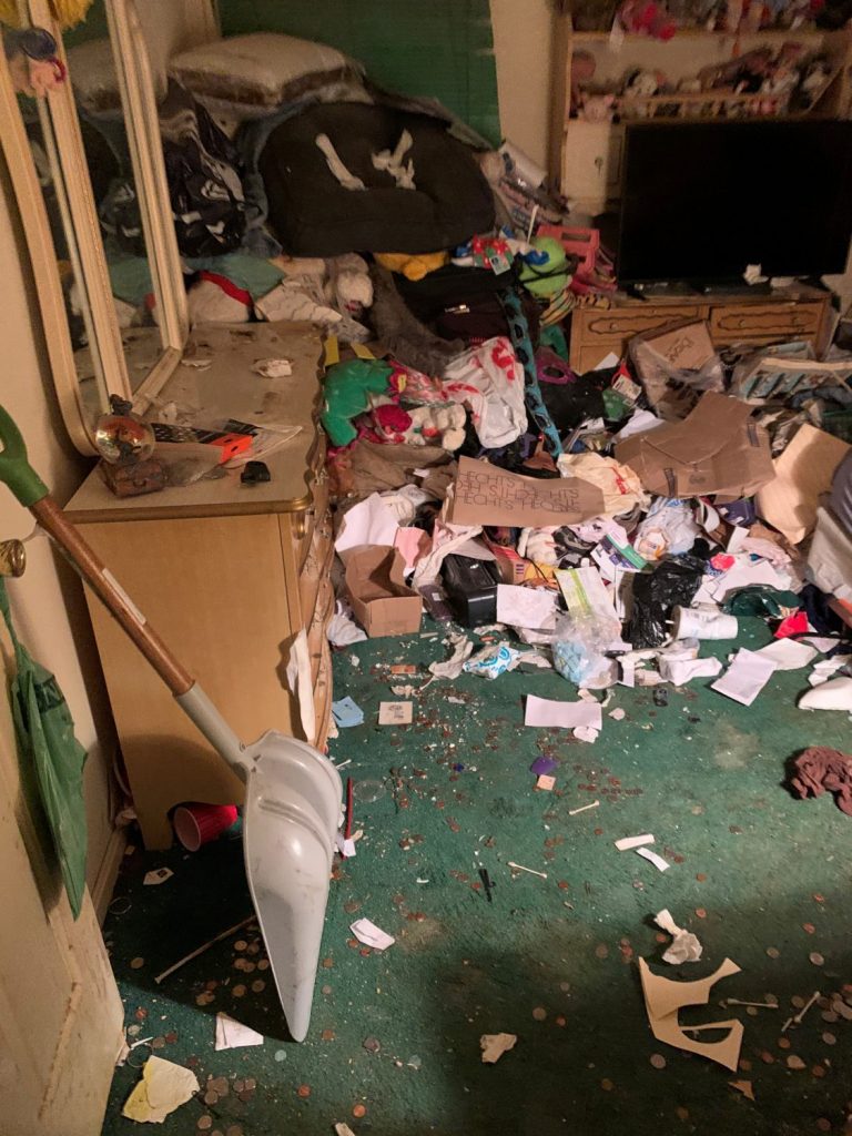 Professional Hoarding Cleanup: Before & After Pictures